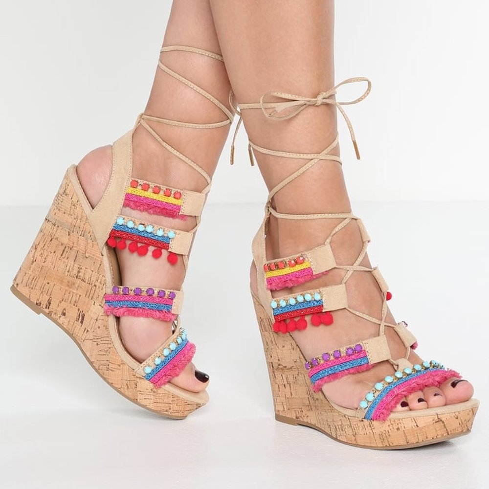 Steve Madden Elicit Embellished Wedges - Gem